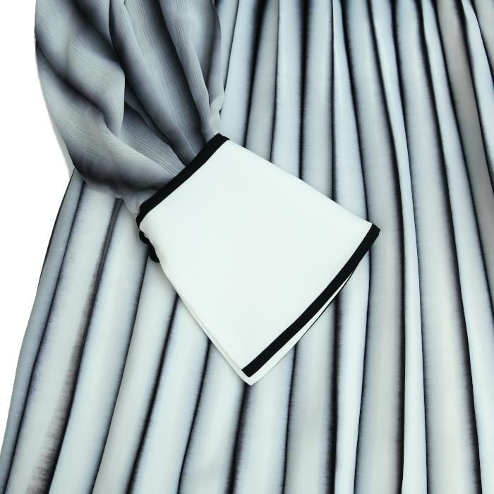 Mame Kurogouchi マメ クロゴウチ 'Itajime Shibori' Pleated Mame Kurogouchi マメ クロゴウチ 'Itajime Shibori' Pleated